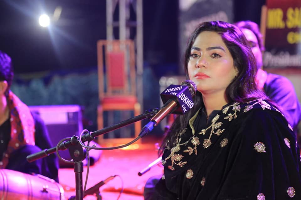 Sanam Marvi Biography | wiki | Family | songs | images | News